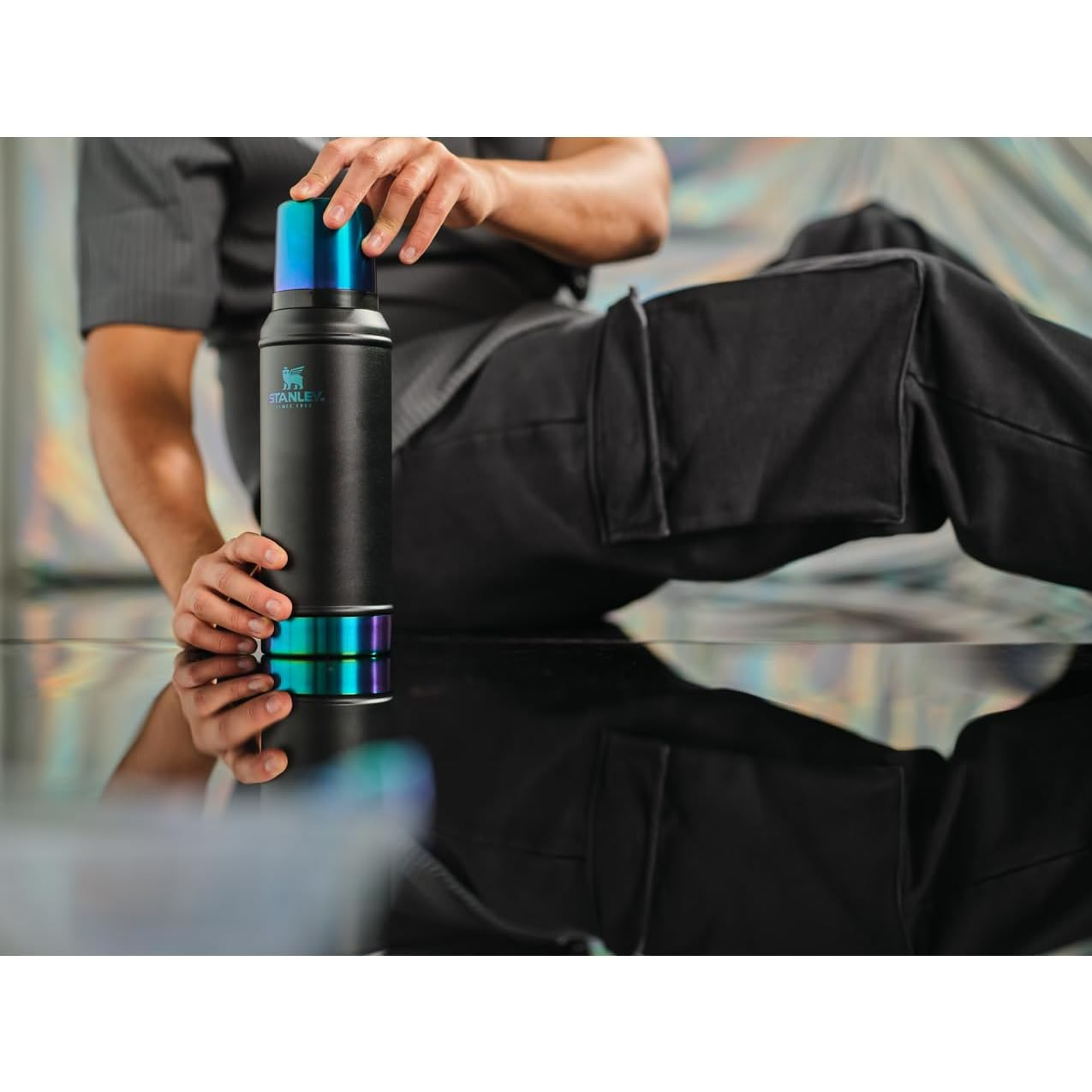 Stanley Klasik Vakumlu Termos (590ml)(BlackChroma) 93548